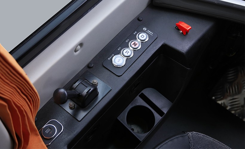 XML6112新凯歌纯电单玻-厦门金龙旅行车有限公司